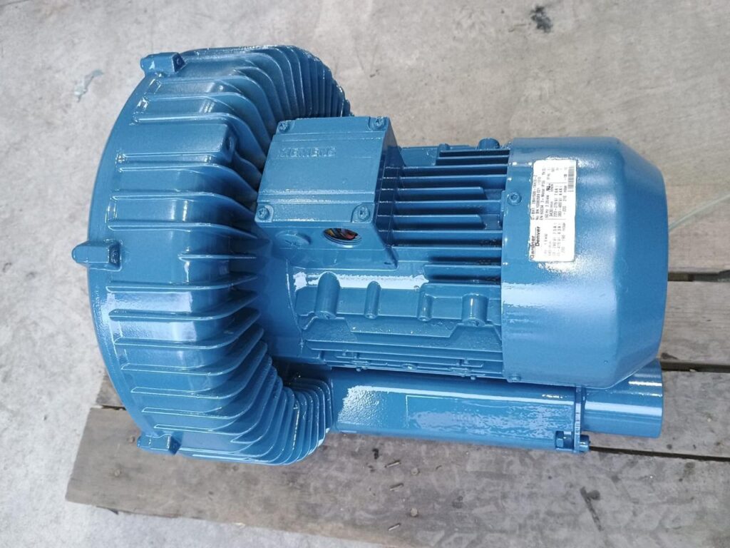 COMPRESSOR RADIAL 3CV 2POLOS(3500RPM) 220/380 – WRMotores